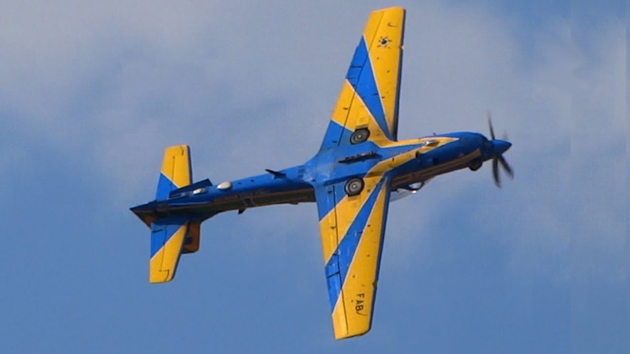 One Of THE BEST AEROBATICS TEAM IN THE WORLD - YouTube