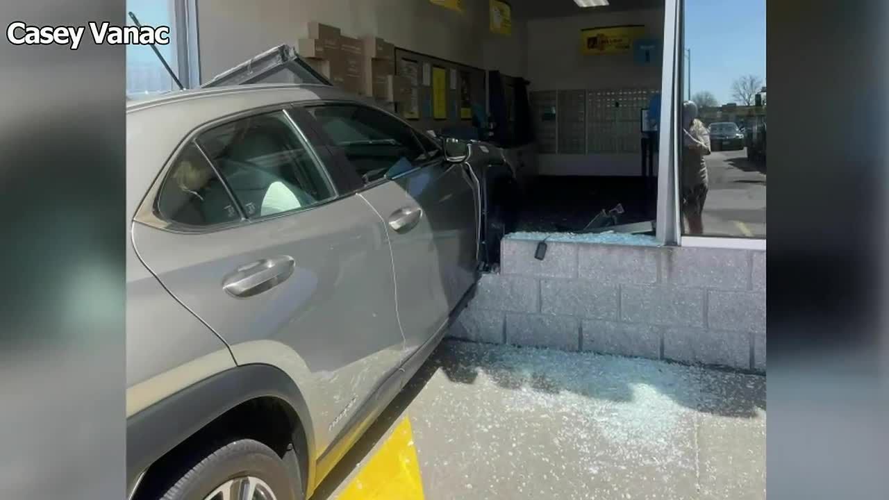 Driver crashes into Mentor UPS store - YouTube