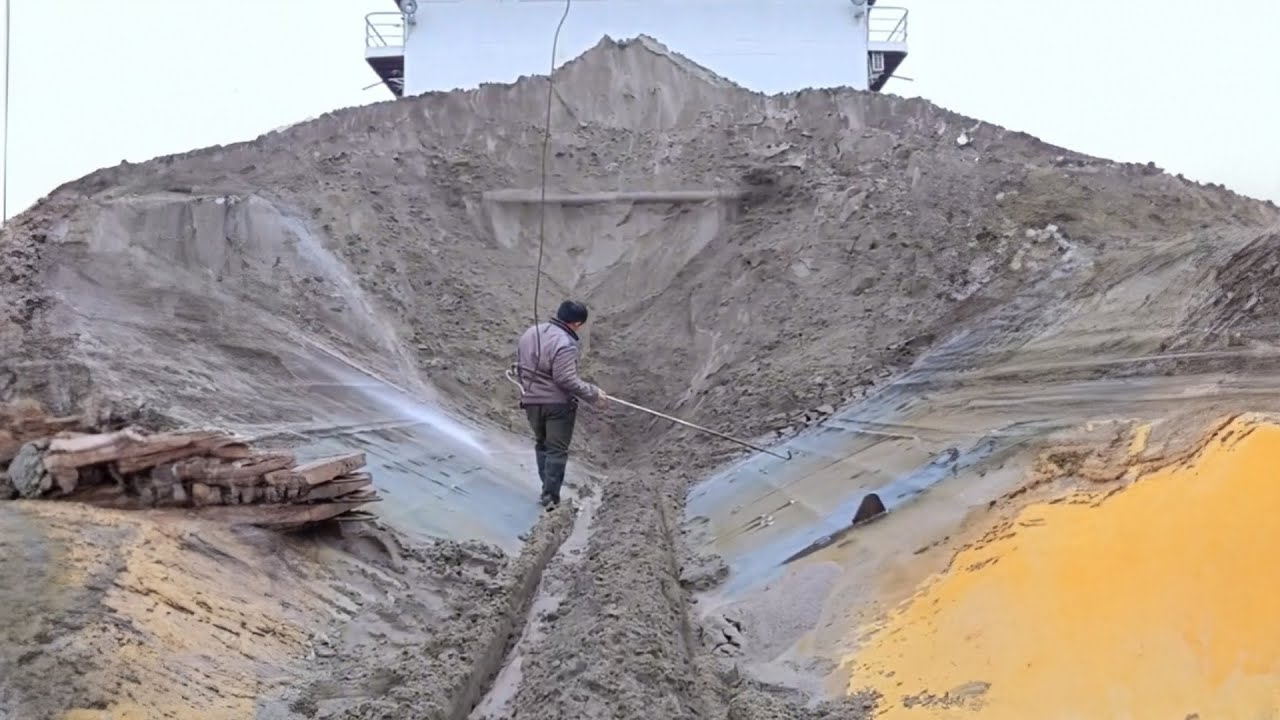 Barge unloading 3500 tons of river sand. part 1| Relaxing video - YouTube