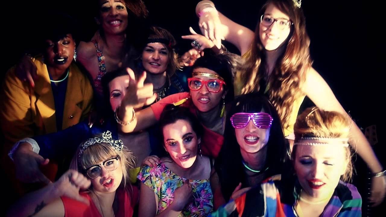 KLARA ZEBRA - Girls - YouTube