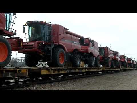 UP 8147 Leads Freight With Case IH Combines!