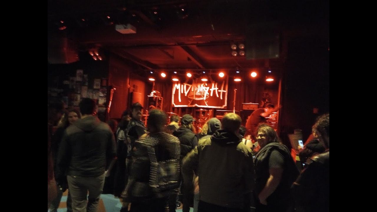 Midnight rules! Live show review, merch, and some recent pickups - YouTube