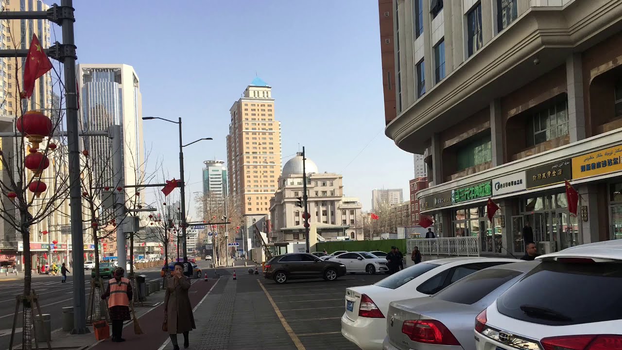 新疆乌鲁木齐市街景（2）Urumqi Street View Xinjiang. - YouTube