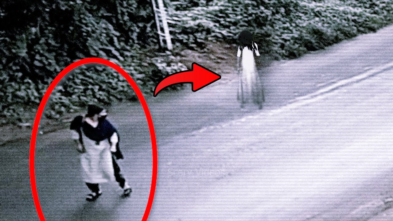 A brave girl running away when ghost try to catch her from behind ...