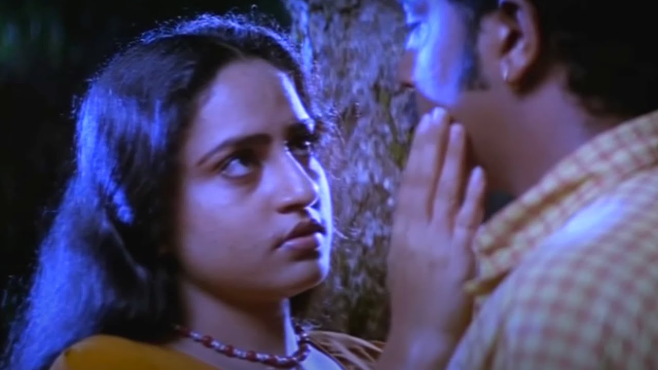 "ഈ രാത്രി ഇനി ഒറ്റയ്ക്ക് പോണോ..." | Malayalam Movie Scene | Indriyam ...