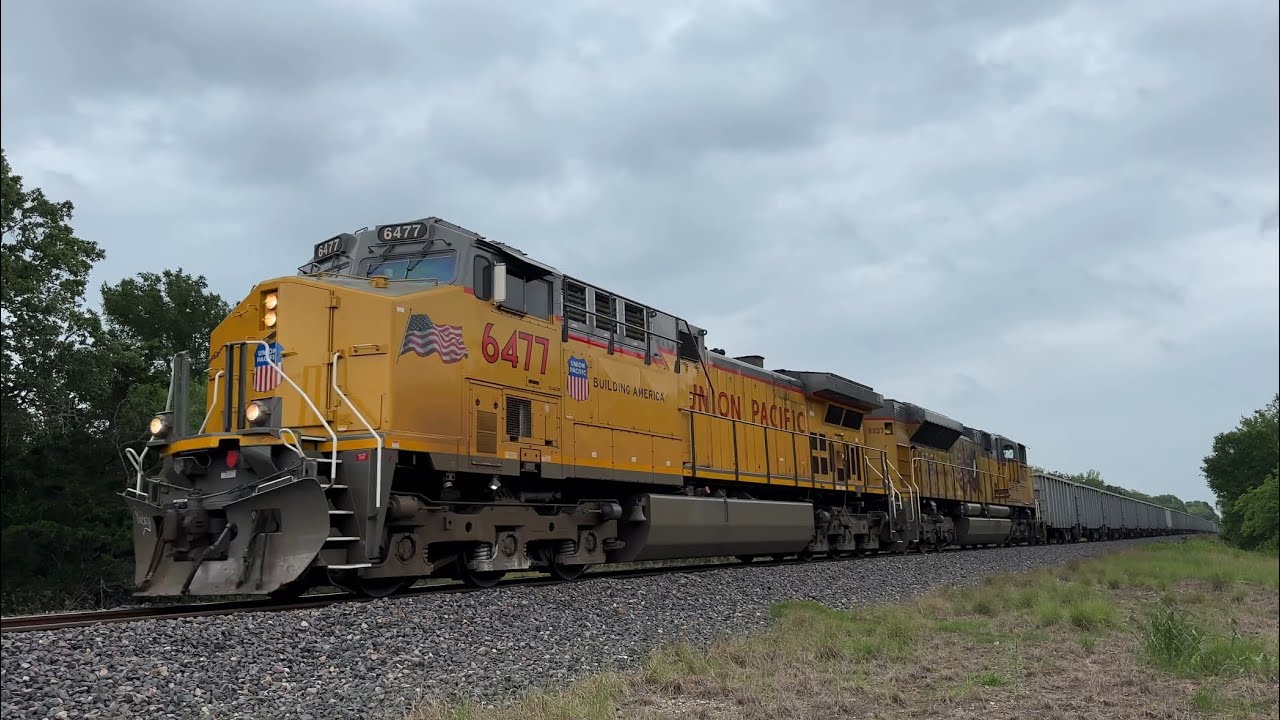 Fastest Rock Train I’ve Ever Seen! UP 6477 Leads a 60+ MPH Rock Train ...