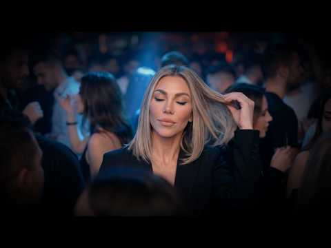 TURN THE LIGHTS OFF — Emotional Uplifting | Female Vocal Trance | Skyla Reeze