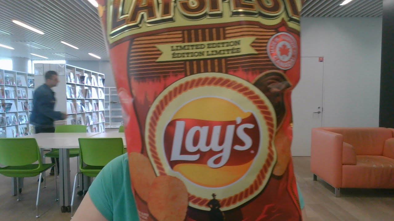 Lays | Country Smokehouse BBQ Chips | Review - YouTube