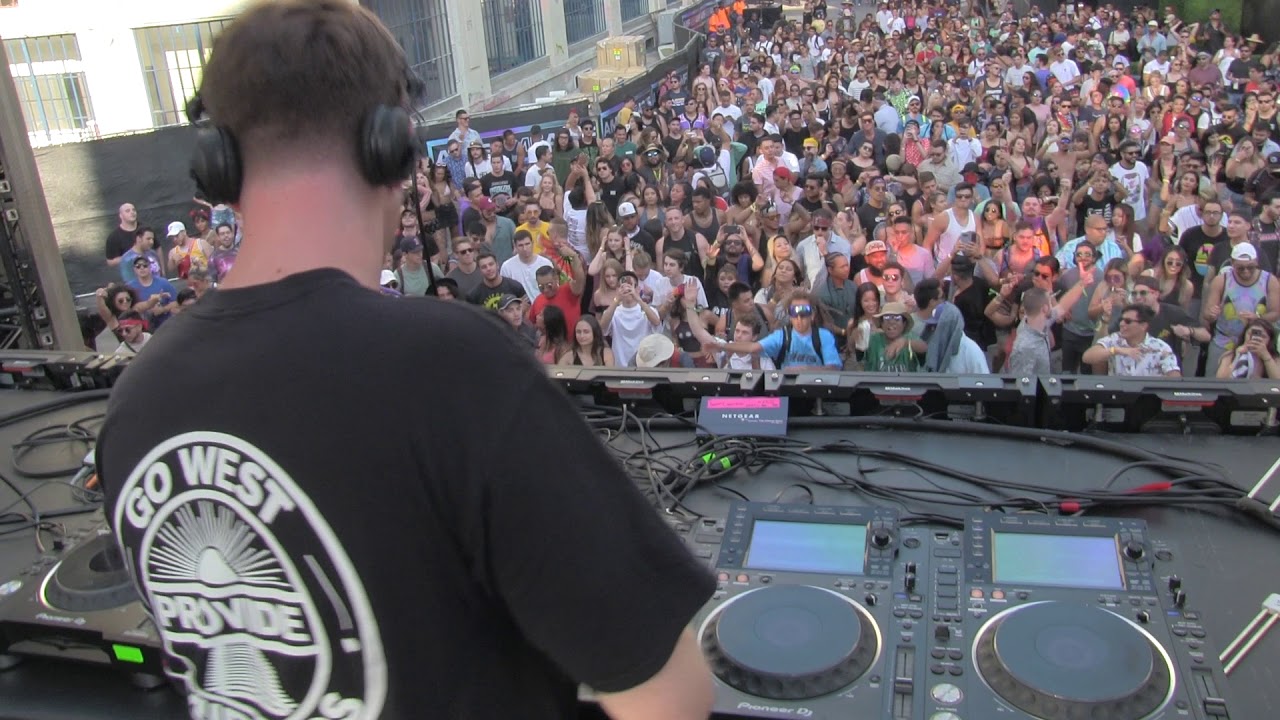 CHRIS LORENZO w/ DANCES - DTLA FROGCAM @ AMF DTLA 2018 - 8.18.2018 ...