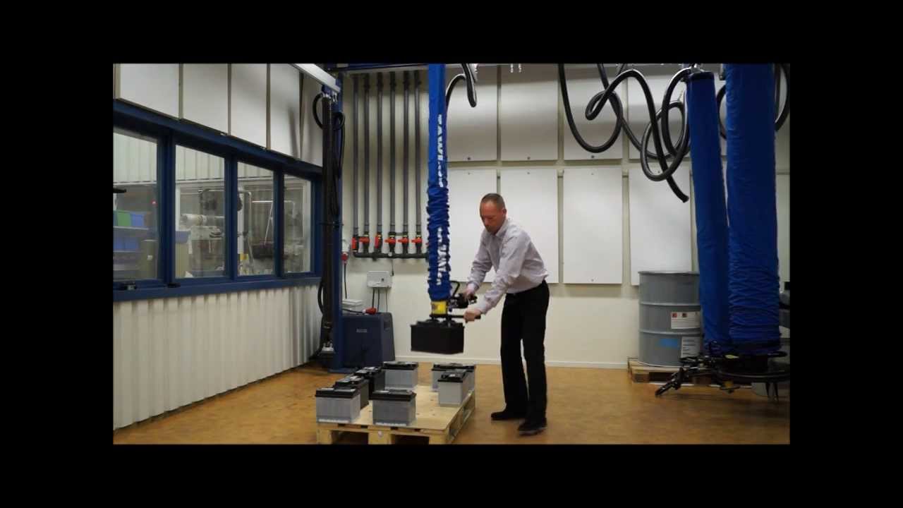 Vacuum battery lifter - YouTube