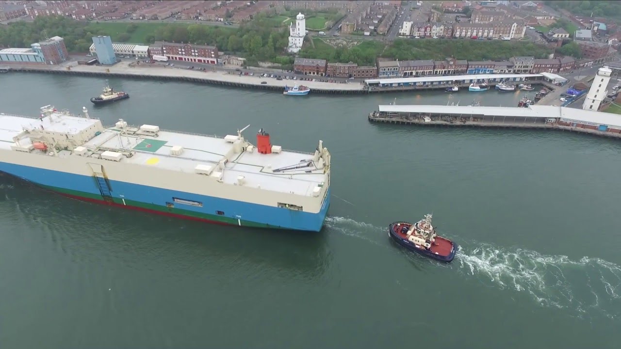 Phantom 3 flight around the maple ace Ii ship - YouTube