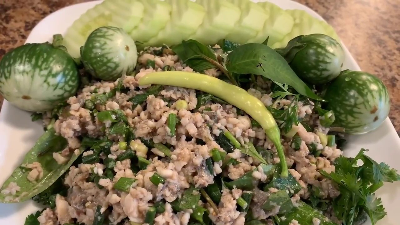 How To Make Hmong Laab- Fish/ White Bass 🐠🐟Qhia Ua Laab- Ntses Noj Qab ...