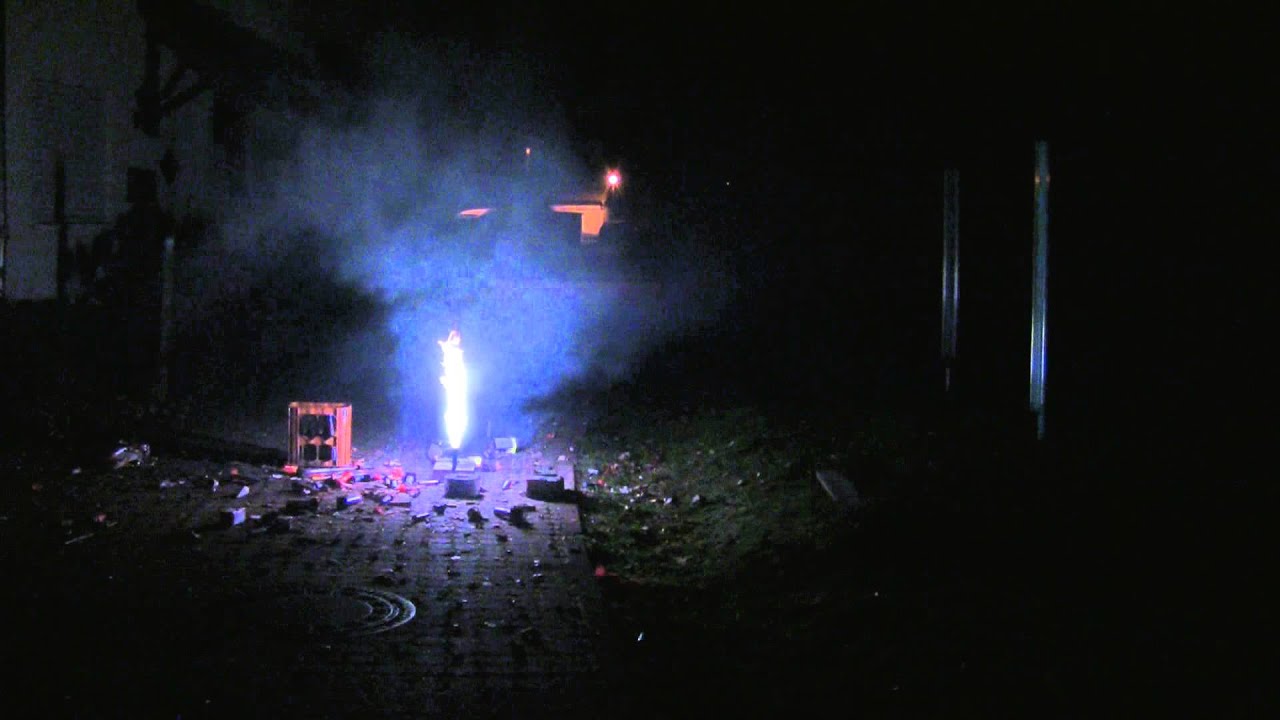Jorge Fireworks Super Colour Fountain blau - YouTube