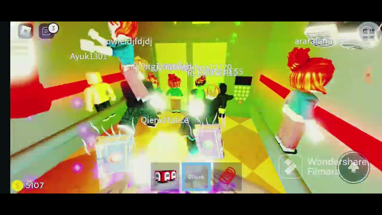 How To Survive These Killers In Insane Elevator ROBLOX / GAMING ...