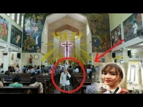 HEBOH.!! Rina Nose Kepergok Masuk Gereja, Lihat Apa Yang Akan DilakukanNya.