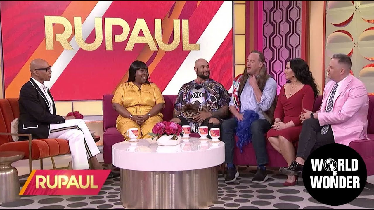 'RuPaul' with Loni Love! - YouTube