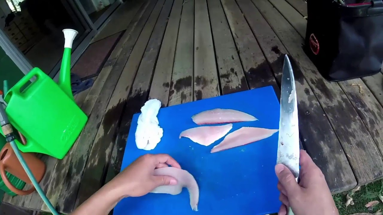 How to fillet trevally. - YouTube