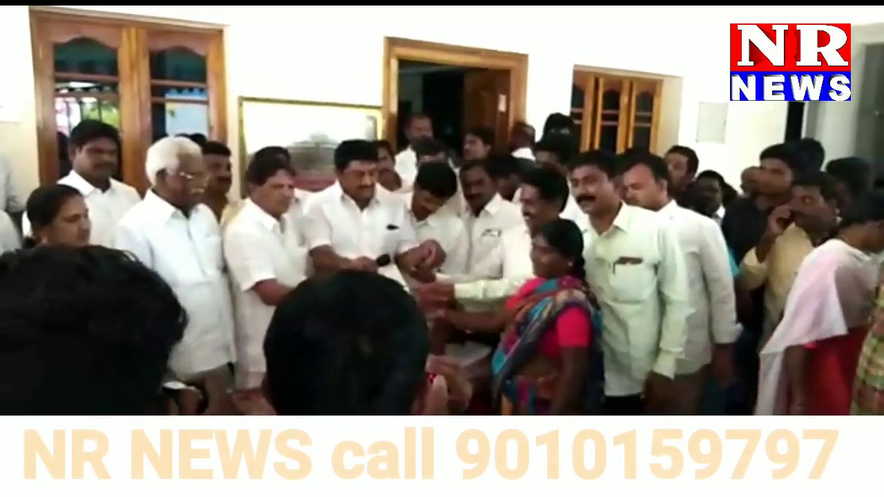 మిర్యాలగూడ MLA భాస్కర్ రావు రైతు లకు చెక్ పంపిణి - YouTube