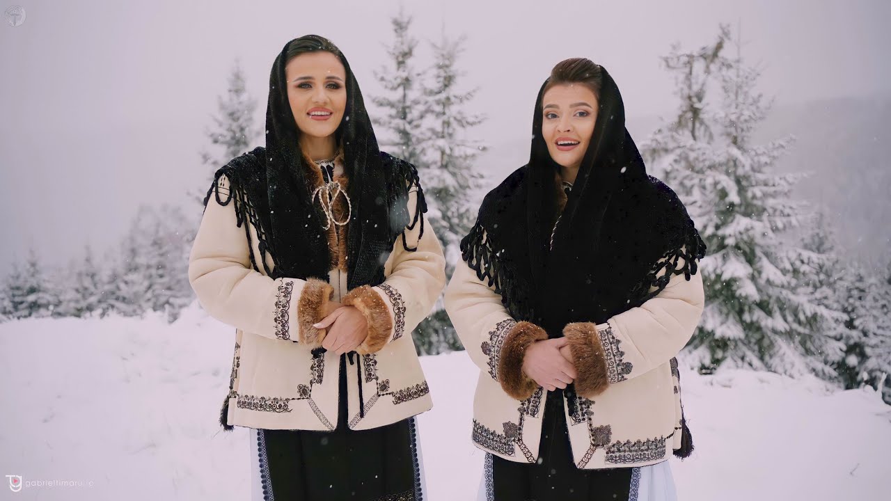 Codruta Rodean si Carmen Rodean - Cetinioară în cunună 🎄 - YouTube