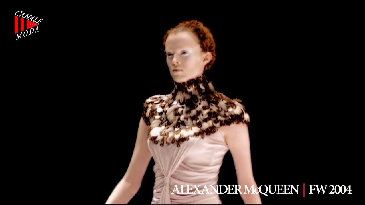 ALEXANDER McQUEEN Fall 2004 Paris - Canale Moda - YouTube