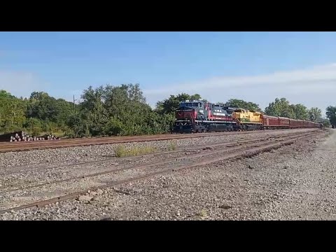 Catching the NS 178 Eastbound along with the NS 955 OCS westbound with the passenger cars. - YouTube