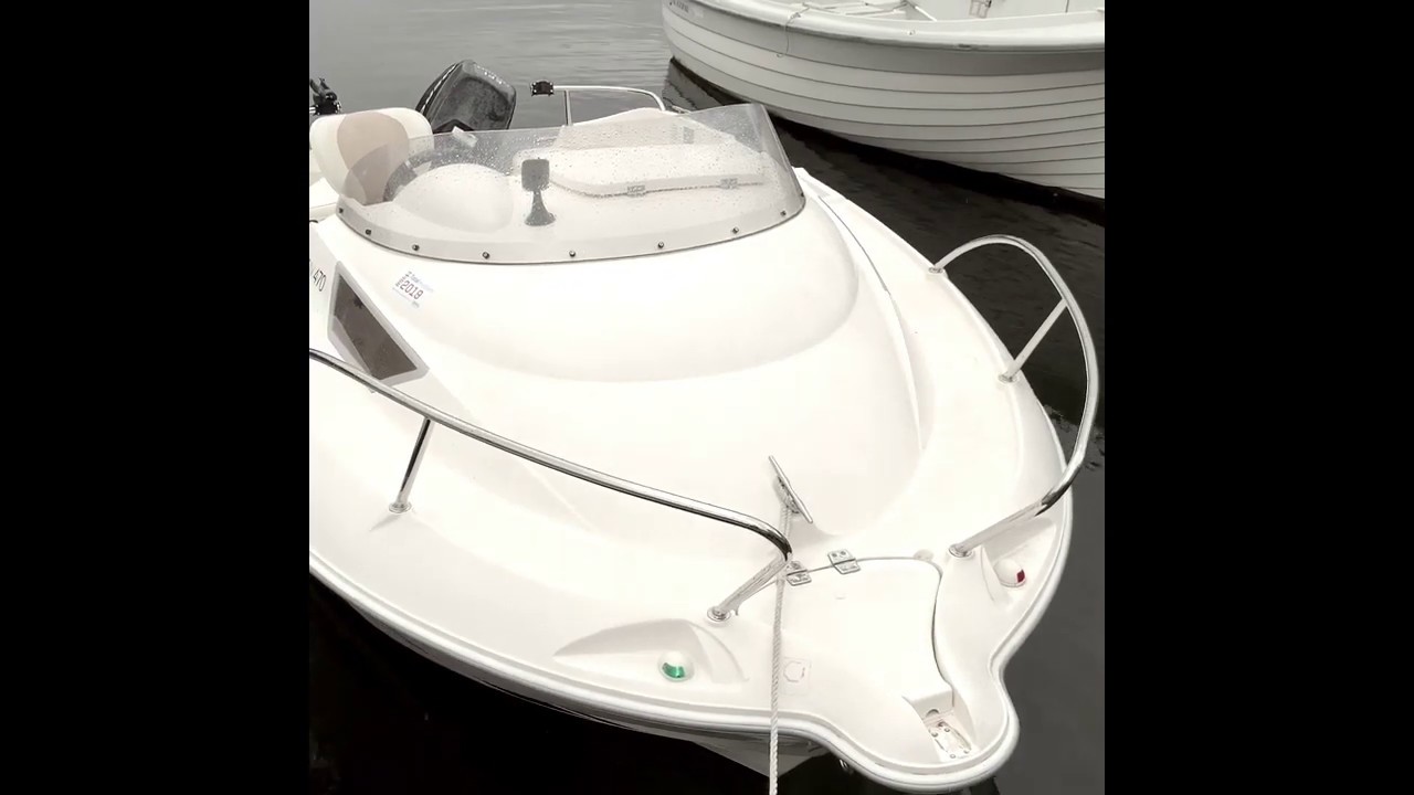 Quicksilver Activ 470 Cabin - YouTube