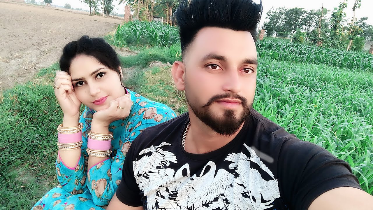 Cute couple’s funny vlog videos ਕਹਿੰਦੀ ਮੇਰੇ ਤੋਂ ਖਾਲਾ ਨੀ ਟੱਪਿਆ ਜਾਂਦਾ # ...