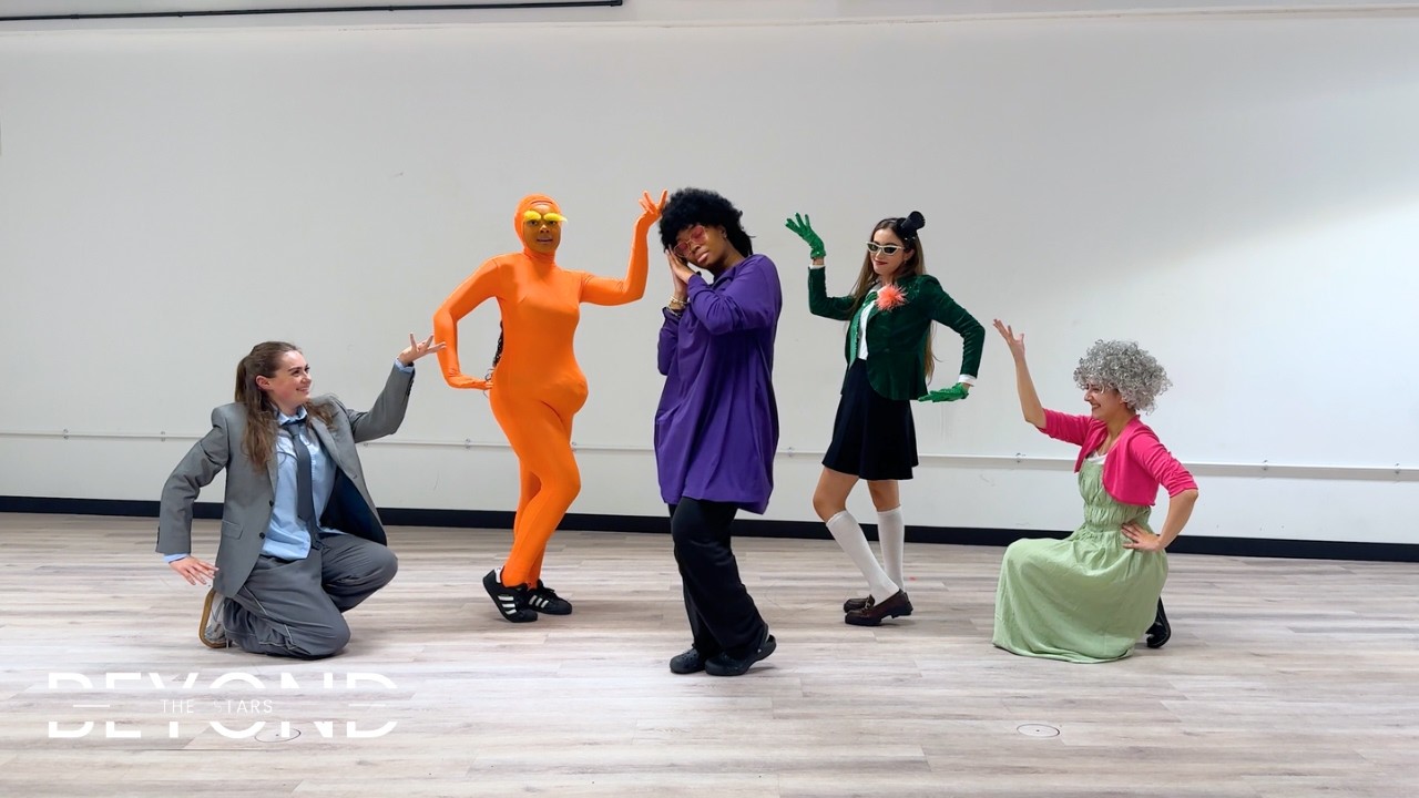 STARLINGS 'Kairos' Dance Practice (Halloween ver.) - BEYOND THE STARS ...