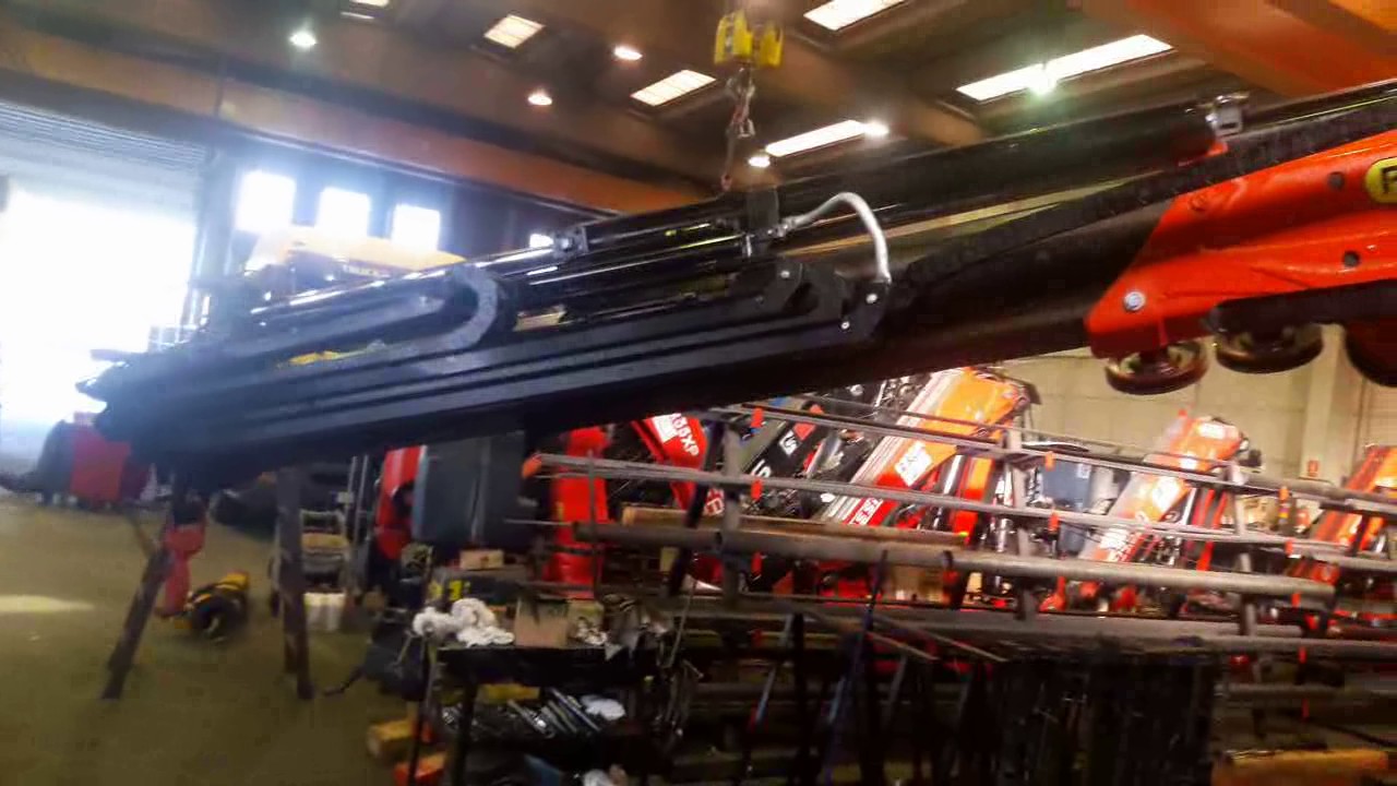 JIB PALFINGER PK 66000 E S-161131A (www.transgruas.com) - YouTube