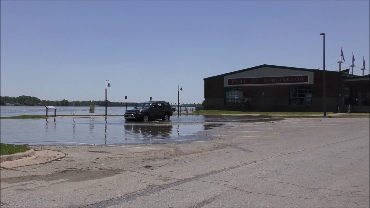 June 2nd 2017 Mississippi River Flooding Carman IL - YouTube