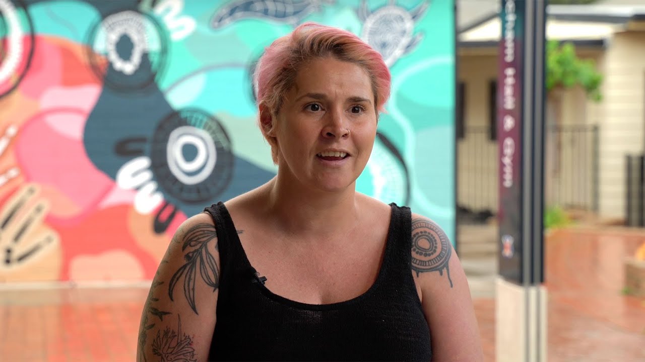 The Mitcham Campus Mural: Artist Elizabeth Close - YouTube