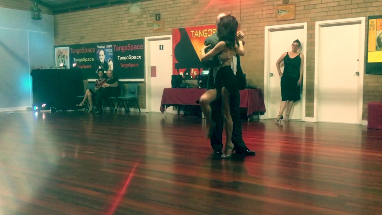 Diana Cruz y Nick Jones, Perth, AU, 2019 (1) - YouTube