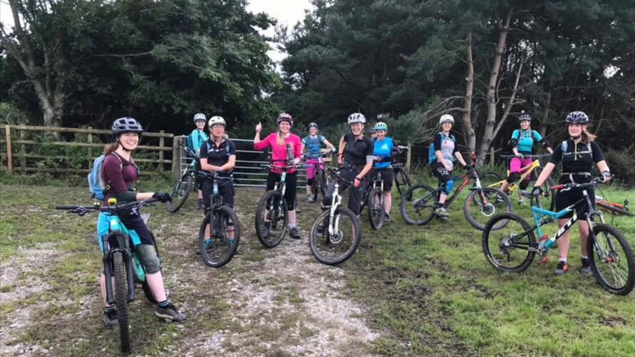 Shatton & Bradwell Edge | CAFE ADVENTURE WOMEN RIDERS - YouTube