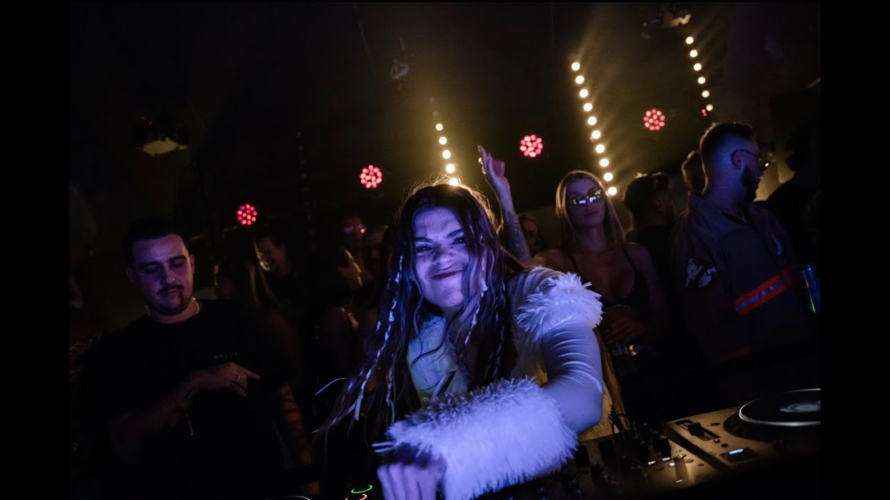 CRYSTAL DJ SET - Holyween Looloo CDMX - YouTube