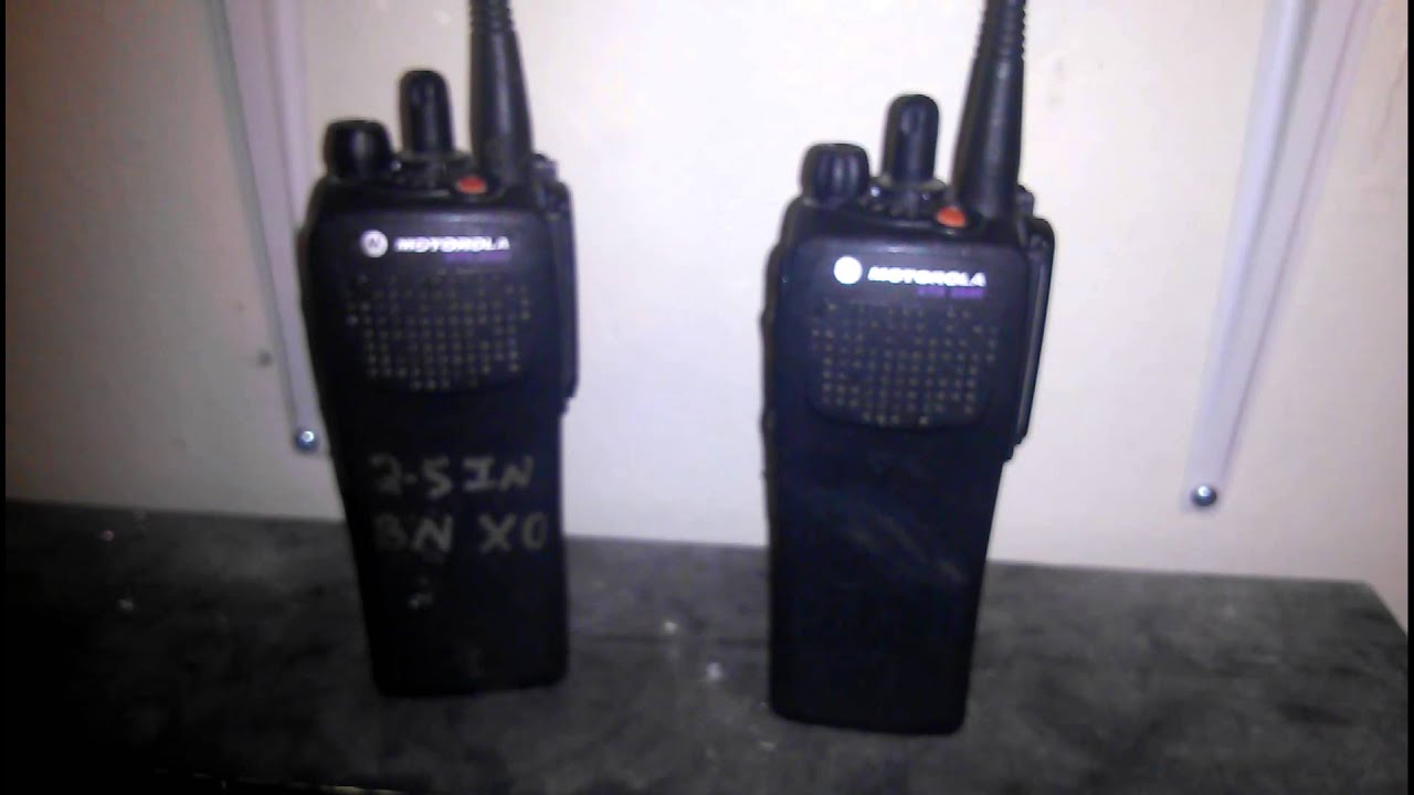 Motorola xts 2500 digital - YouTube
