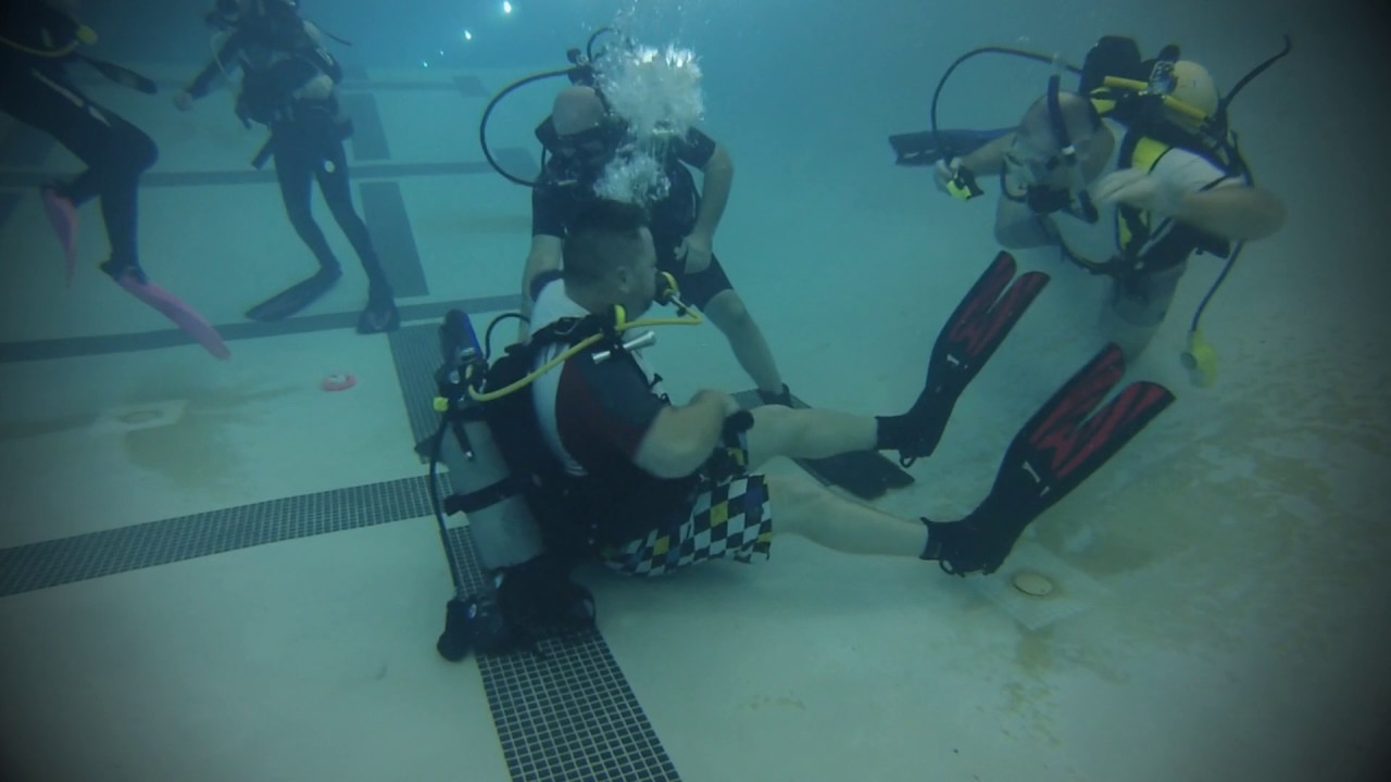Scuba Diving - Full Gear Removal - YouTube