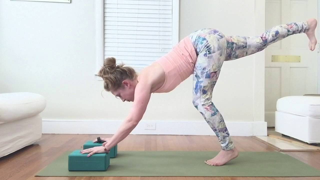 Crouching Crow - Day 2 | #15in15COREchallenge 1-minute CORE focused ...