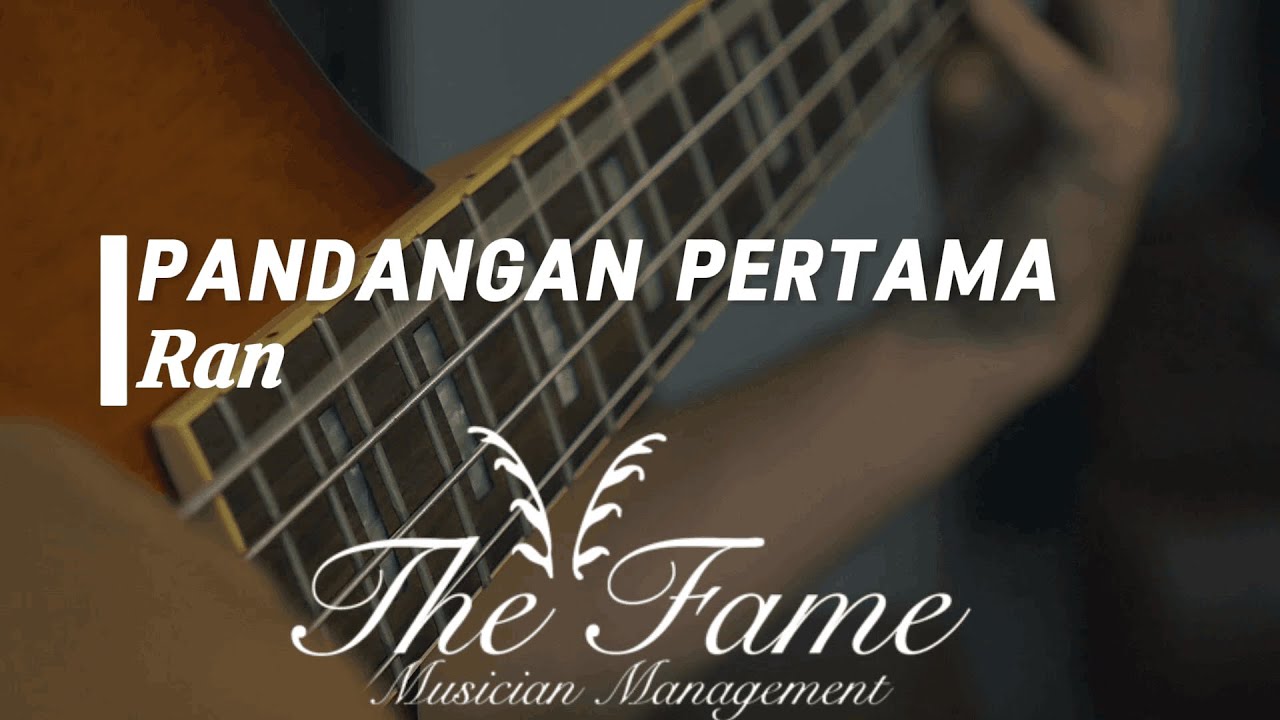 Karaoke pandangan Pertama - Ran - YouTube