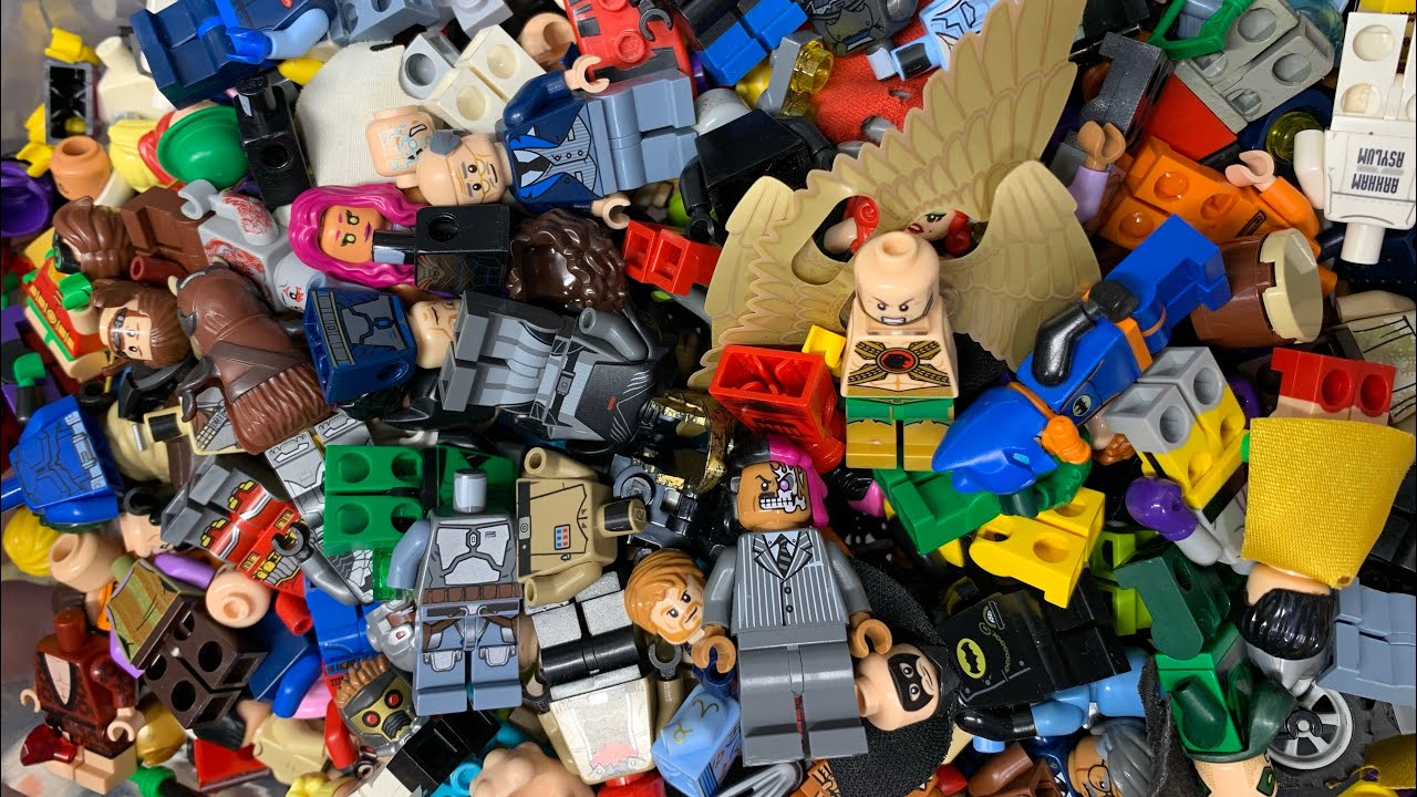 New Year Keeps Rolling! Fantastic LEGO Fig Haul - YouTube