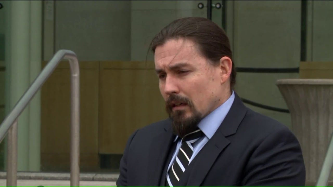 Dulos attorney Kevin Smith speaks outside Stamford Court - YouTube