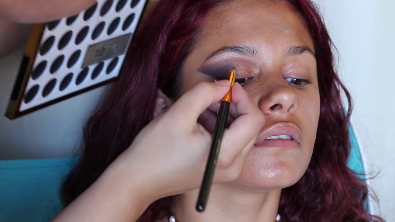 MAKE UP TUTORIAL - SASSY MAKE UP - YouTube