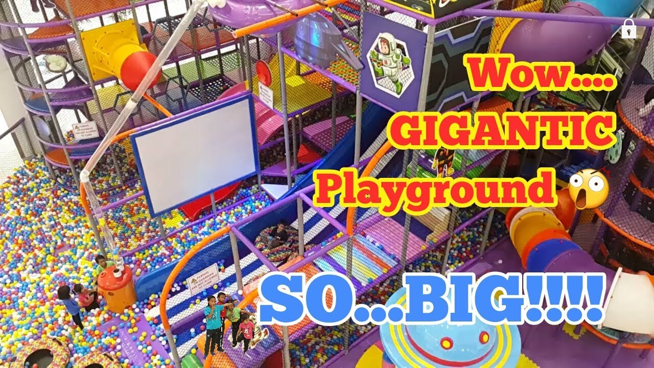 GIGANTIC Playground.. So BIG - YouTube