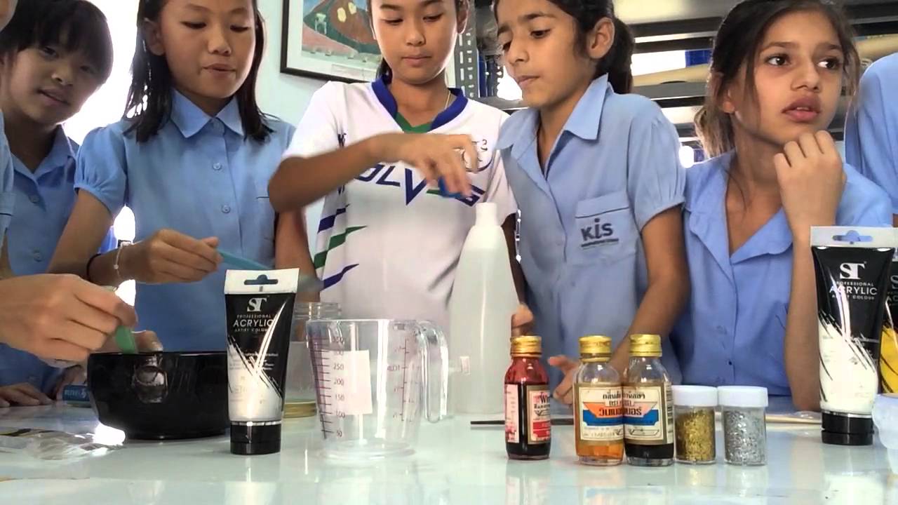 making slime with friends - YouTube