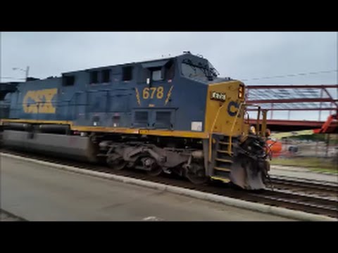 [CSX] 678 CW60AH Leads A Long Q410-23 With 2 Other Emd Units @ Notch 8 In Fayetteville NC - YouTube