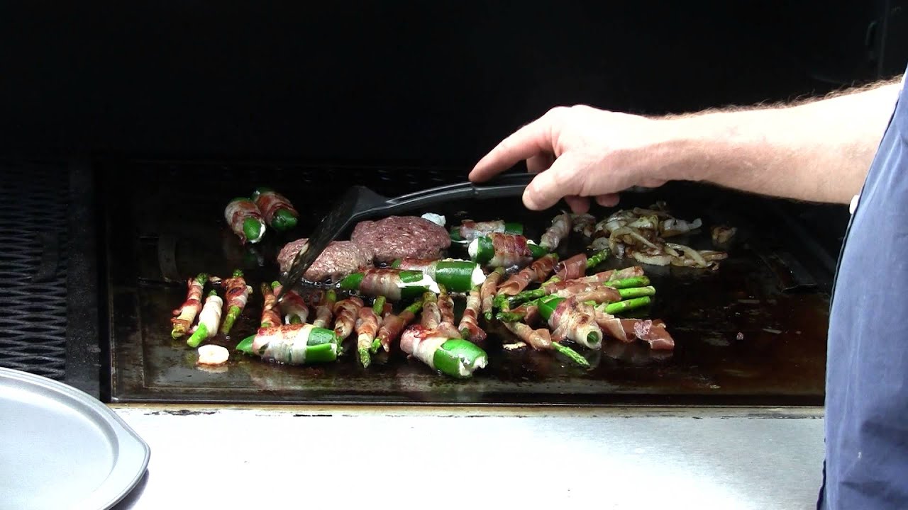 Tucker Cooker Griddle - YouTube