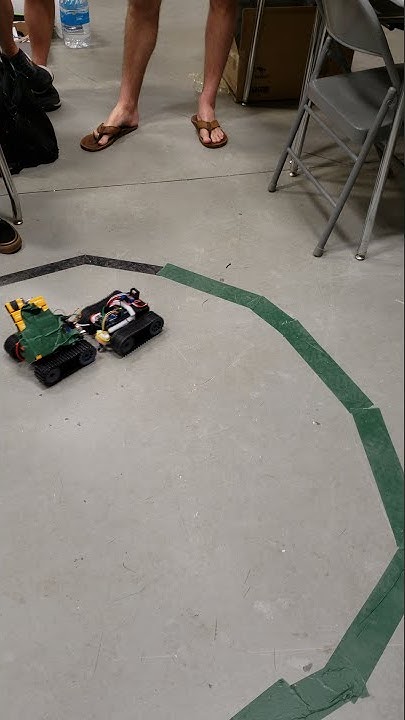 Arduino battle bot - YouTube