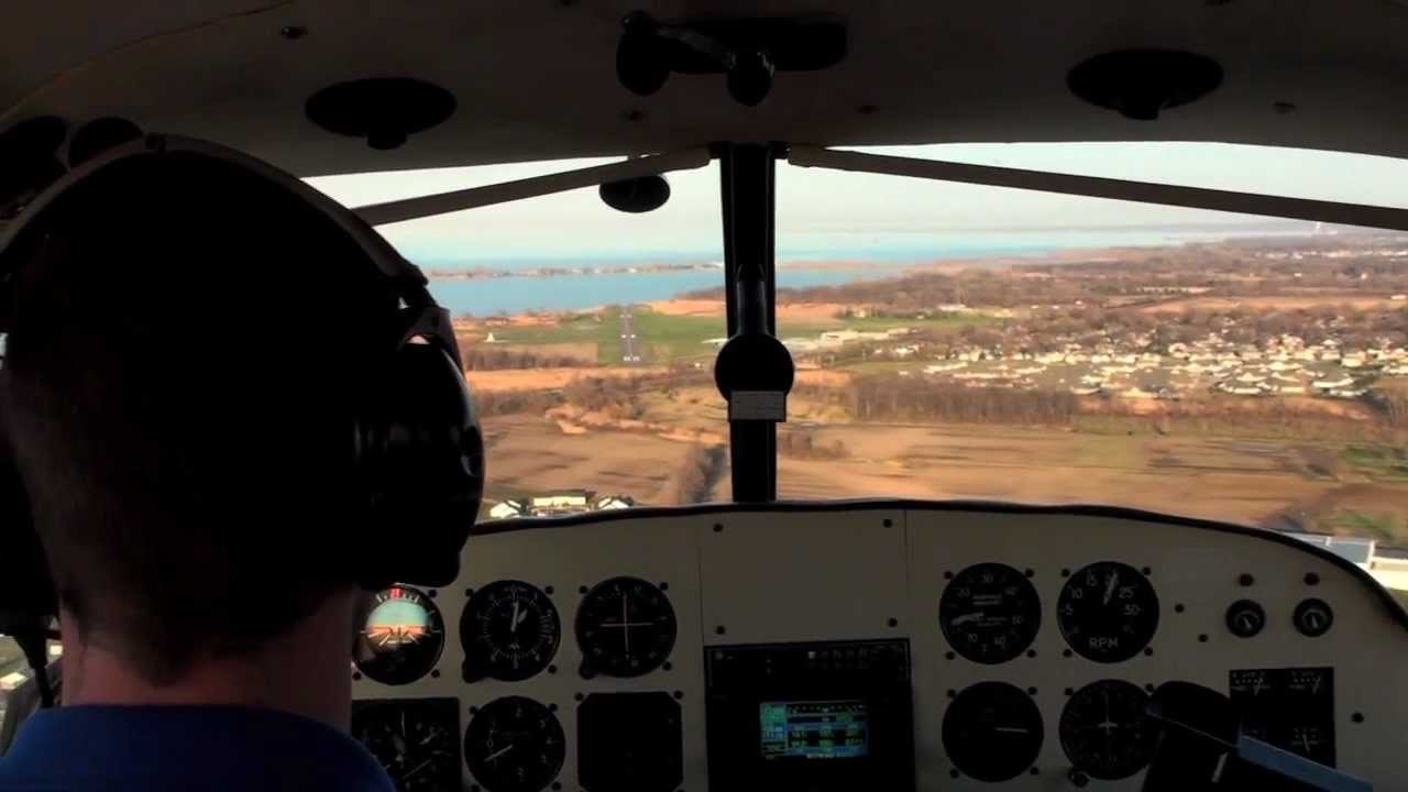 Pilot View Landing Apache - YouTube