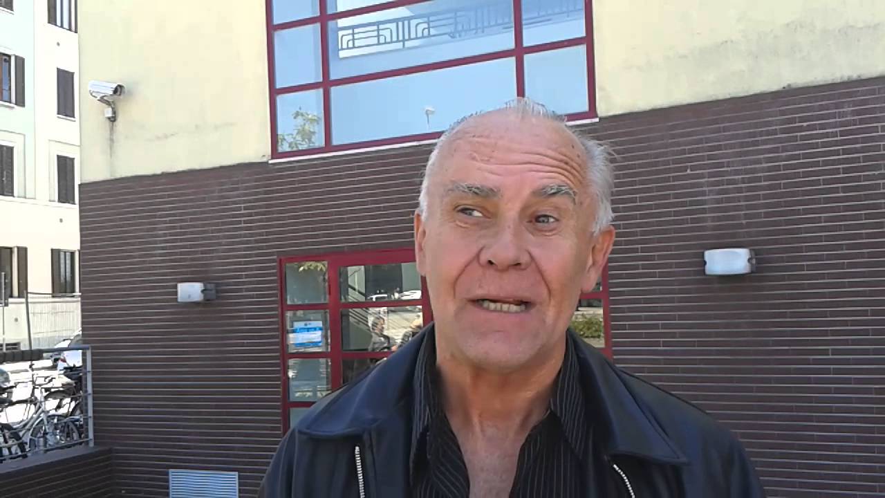20140504 Marc Kelly Smith saluta i lettori di Vorrei - YouTube
