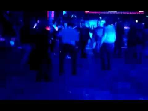 Diskoya gelen amca'dan kız tavlama dansı  :)