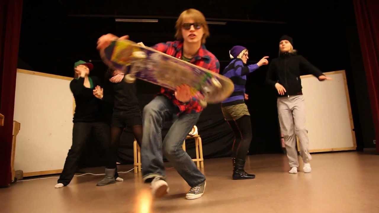 Robin Hackalan - Frontside Ollie - YouTube